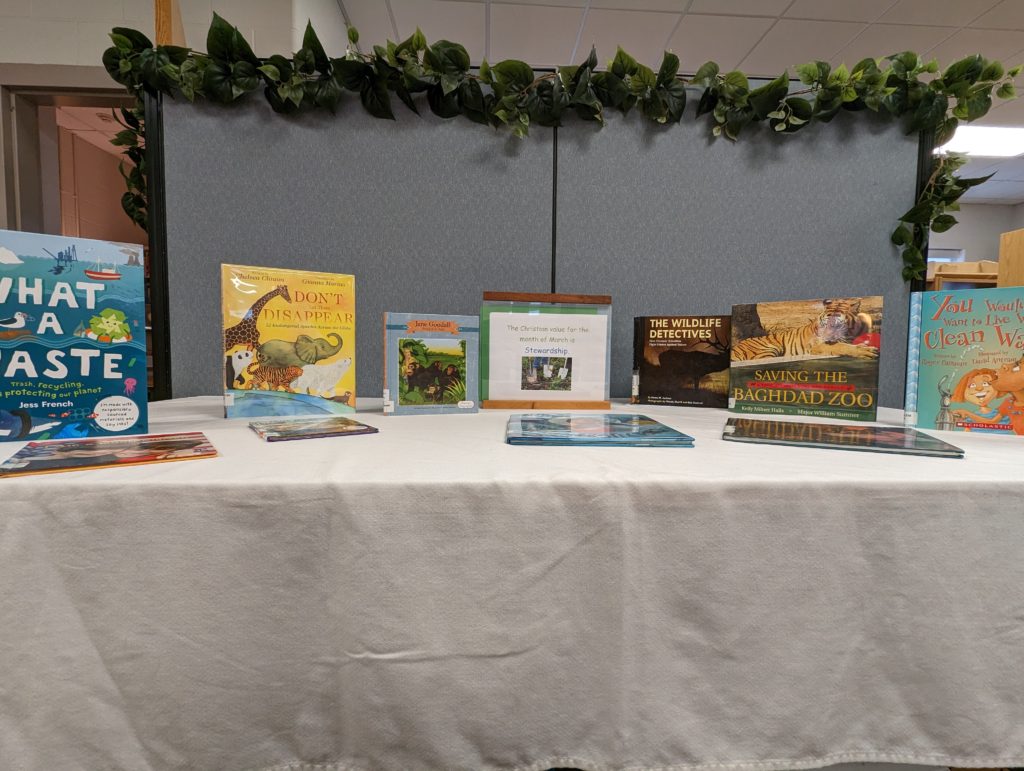 St Mark Catholic School Media Center - St. Mark Catholic School